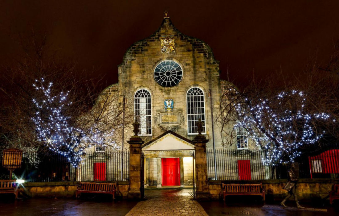 Christmas Carol Service in Edinburgh | Crisis UK